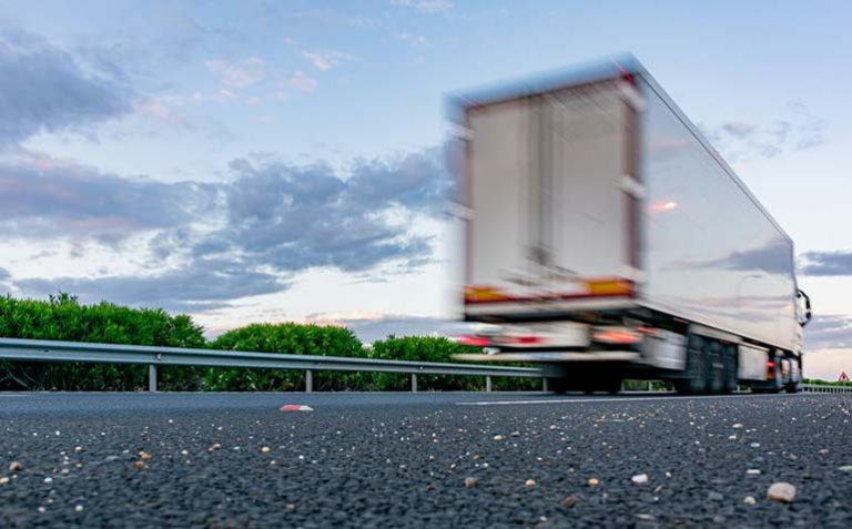 Vector eCool is first autonomous electric refrigerated trailer ...